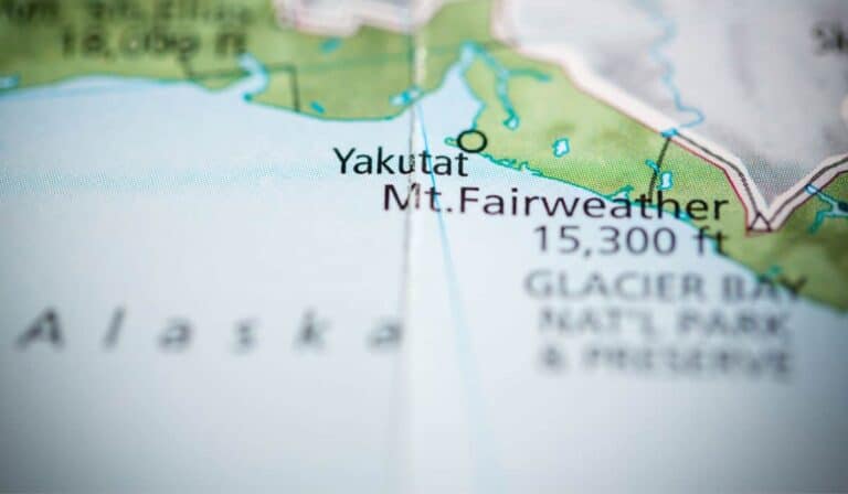 10 Things To Do In Yakutat, Alaska (Exploring S.E. Alaska)